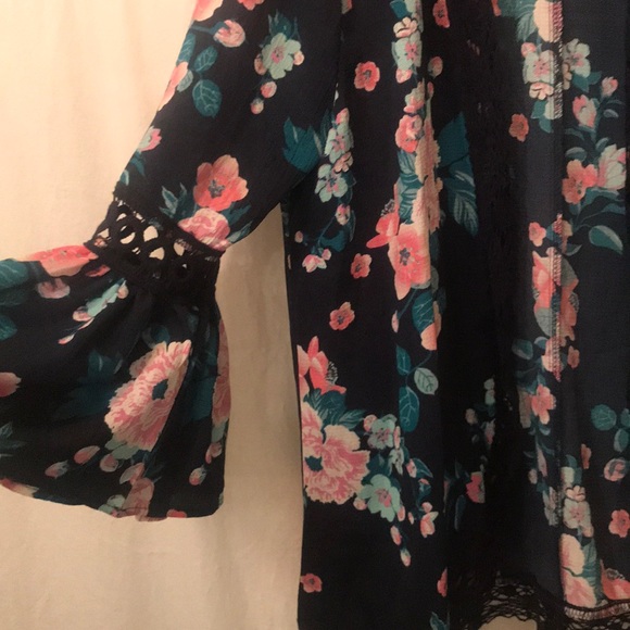 Miss Chievous | Sweaters | Nwt Miss Chievous Beautiful Light Floral ...